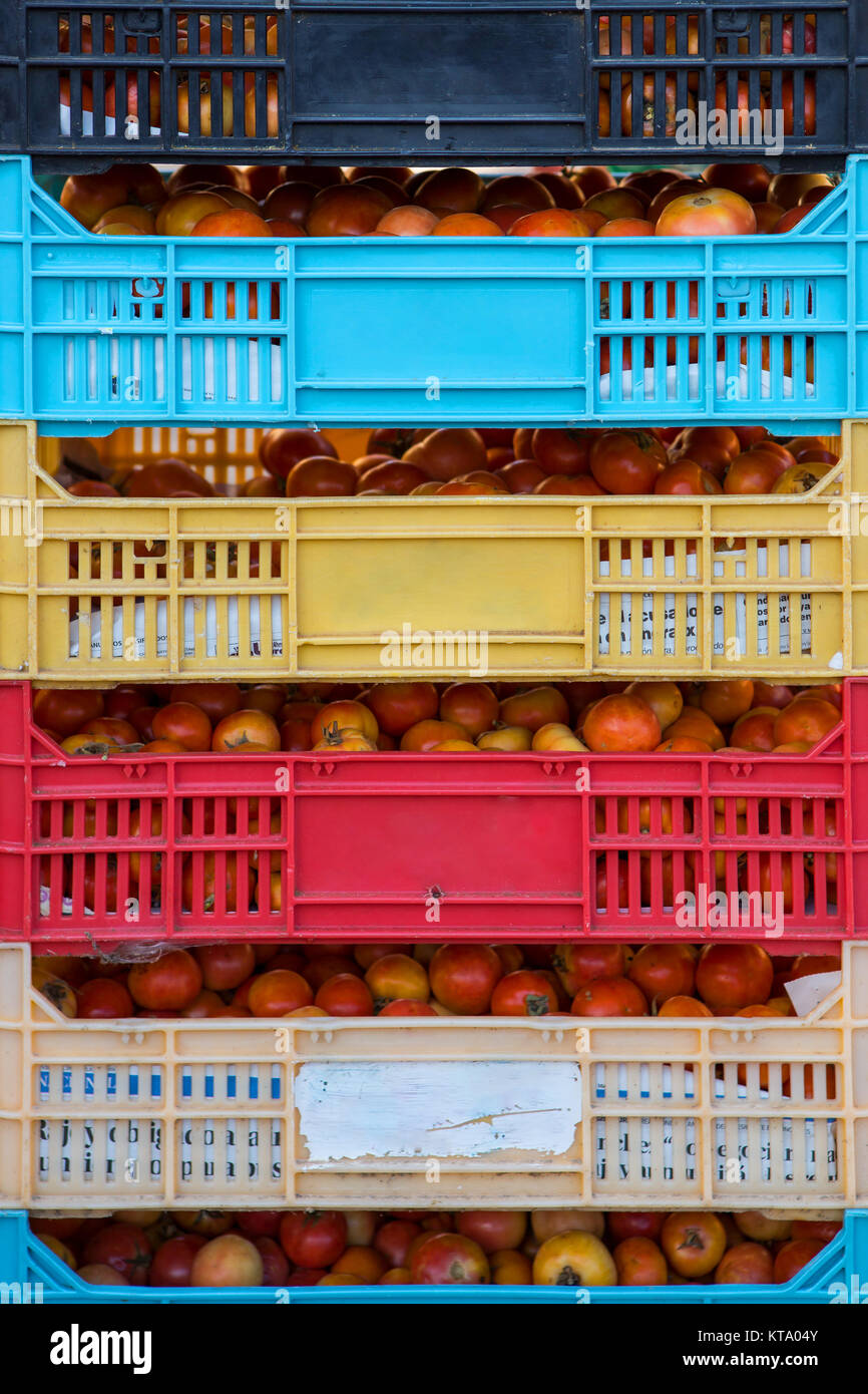 Stock basket hi-res stock photography and images - Alamy