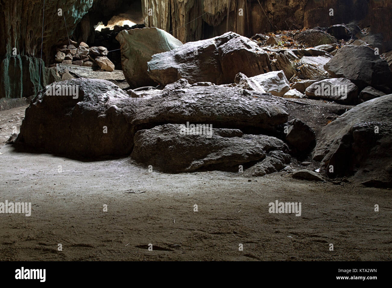 cave rocks geologic formations Stock Photo - Alamy