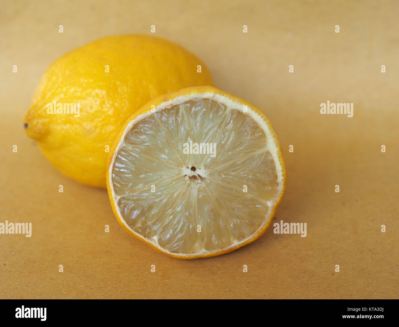 lemon fruit food Stock Photo - Alamy