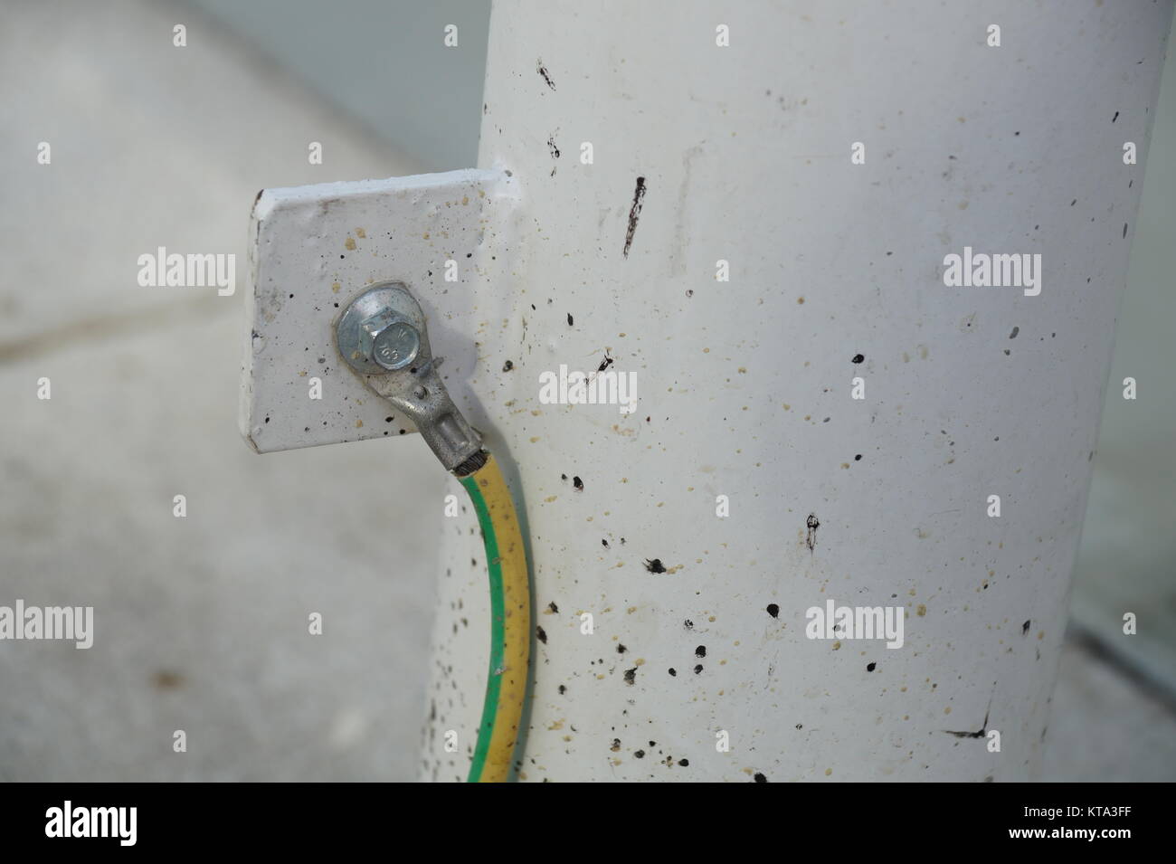 electrical connection of the ground Stock Photo - Alamy