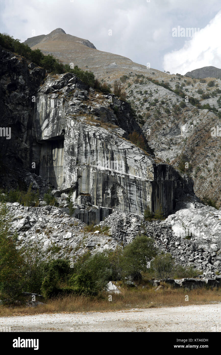 The Marble Quarries - Apuan Alps , Carrara, Tuscany, Italy Stock Photo ...