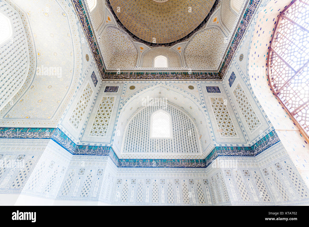 The Interior Of Bibi Khanym Mosque, Samarkand, Uzbekistan Stock Photo ...