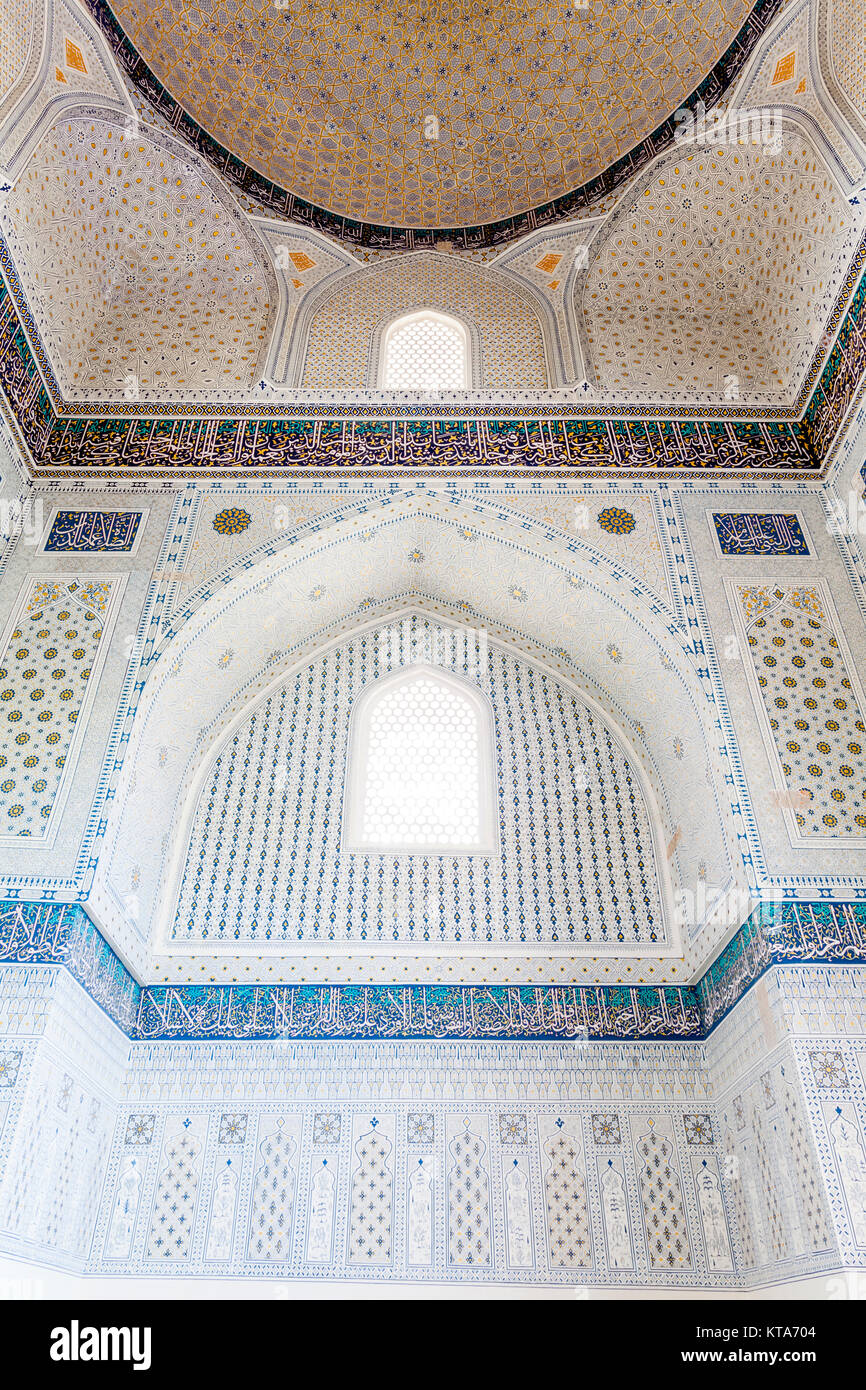 The Interior Of Bibi Khanym Mosque, Samarkand, Uzbekistan Stock Photo ...
