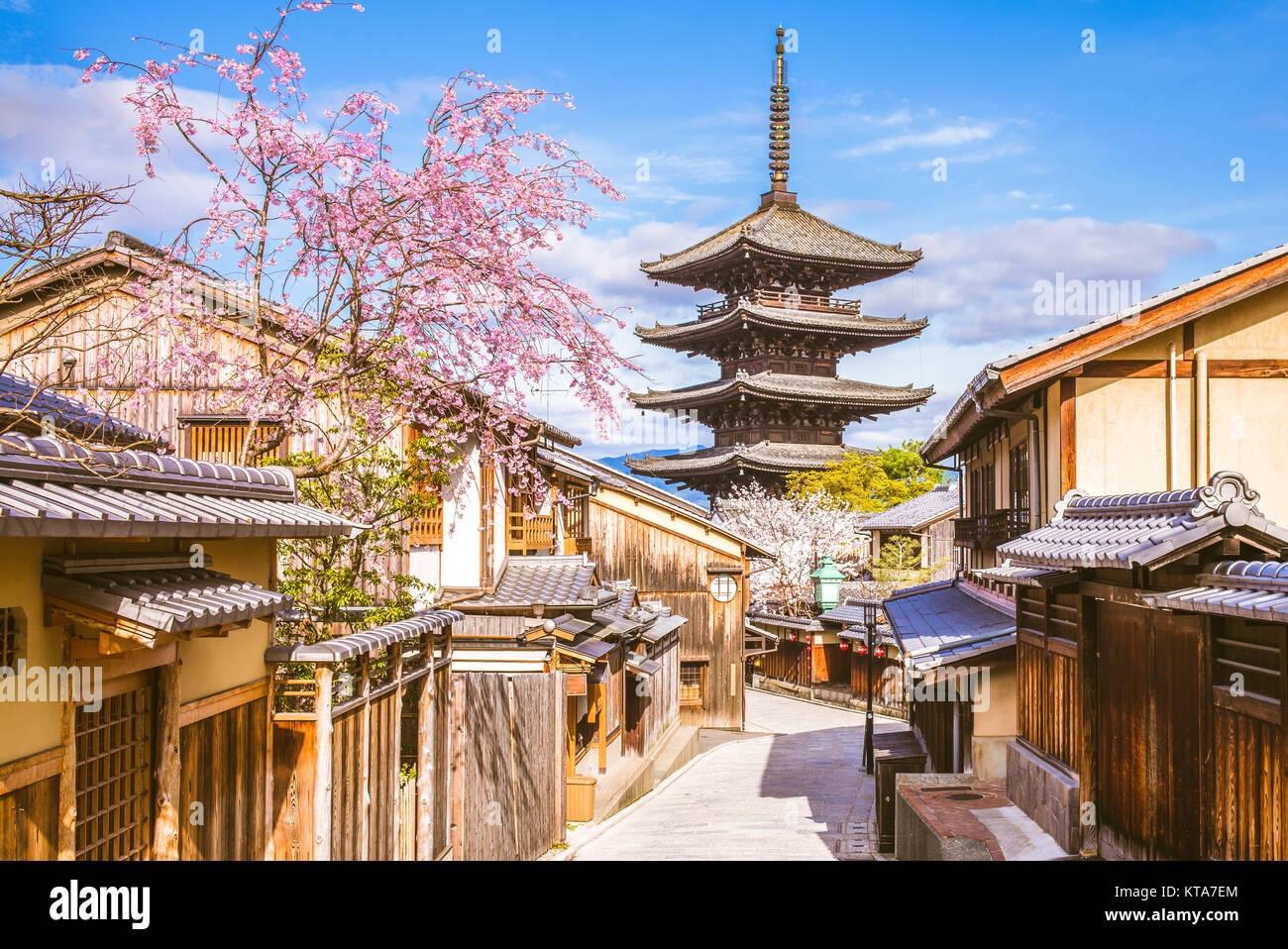 Japan at spring hi-res stock photography and images - Alamy