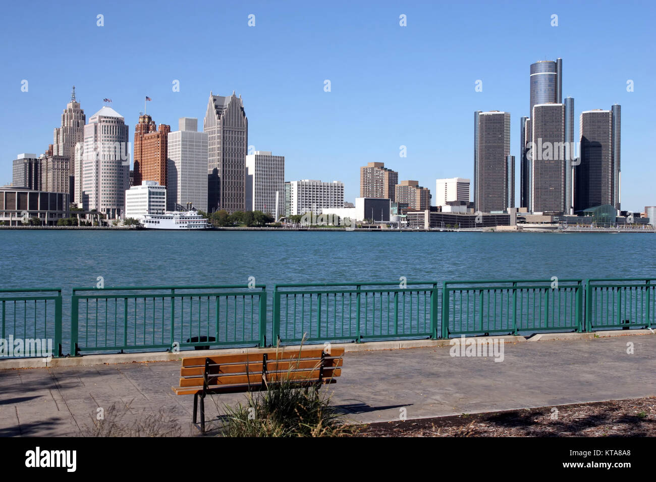 view of Detroit skyline from Windsor, Ontario Stock Photo - Alamy