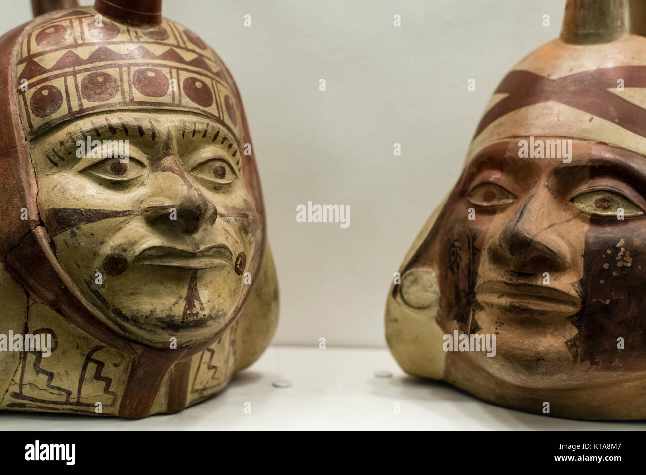 Ceramic vessel, portrait vessel Moche culture 100 AC-800 AC Perú Stock ...