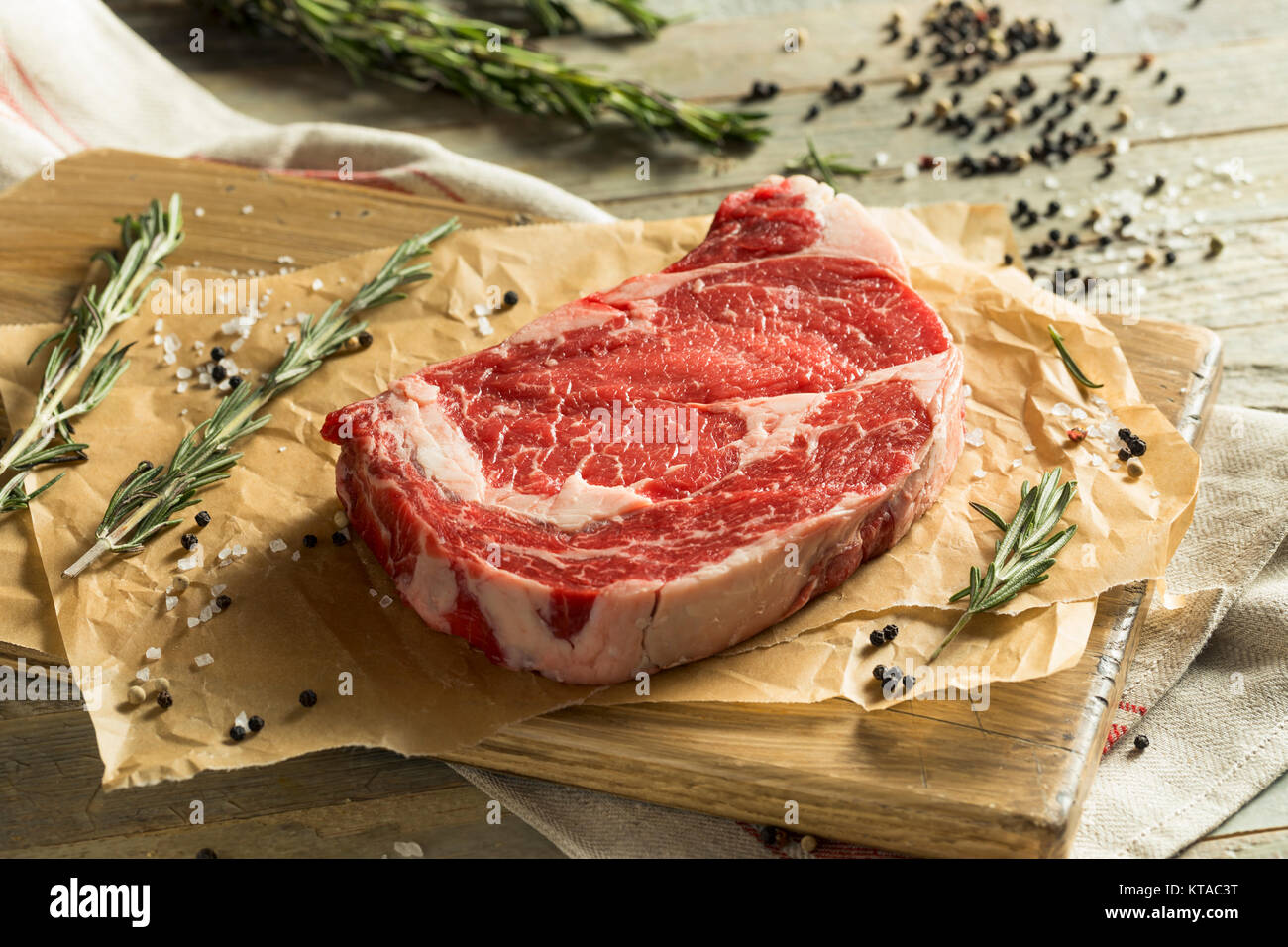 How to cook ribeye hi-res stock photography and images - Alamy