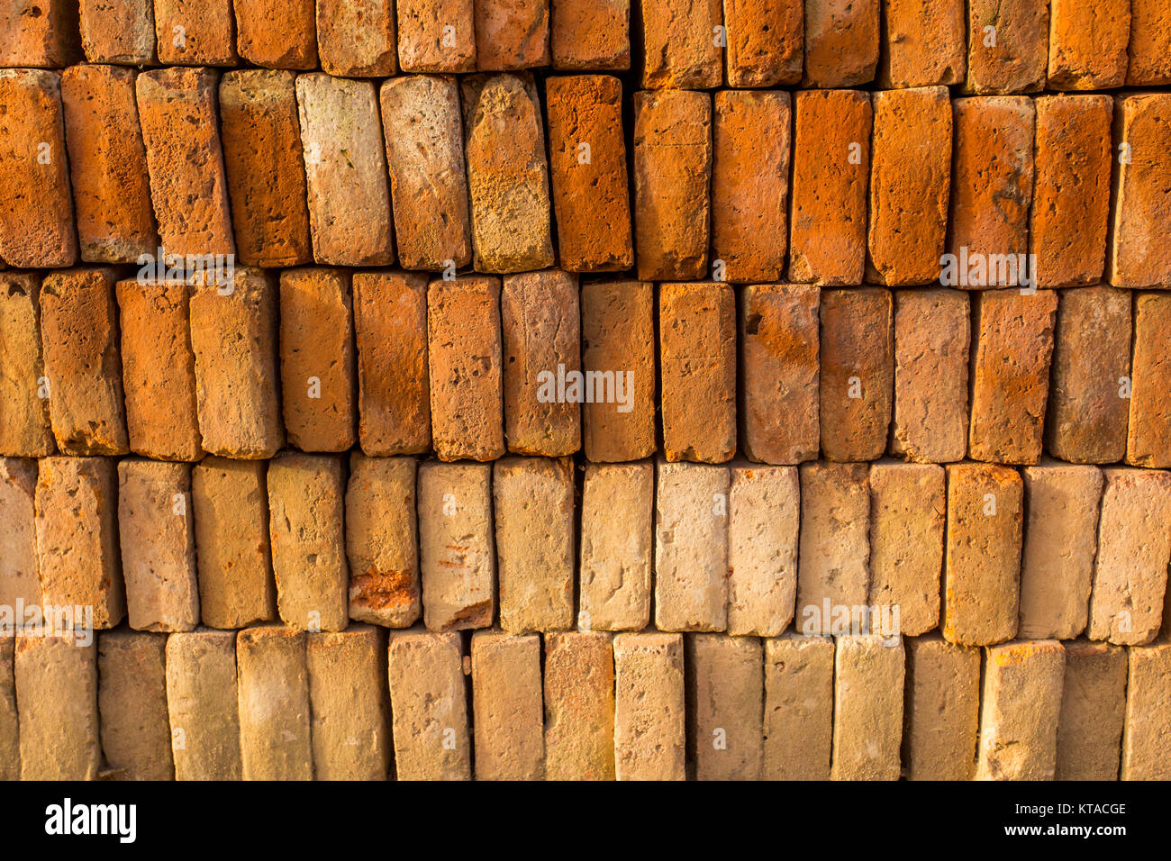 Orange brick wall urban hi-res stock photography and images - Alamy