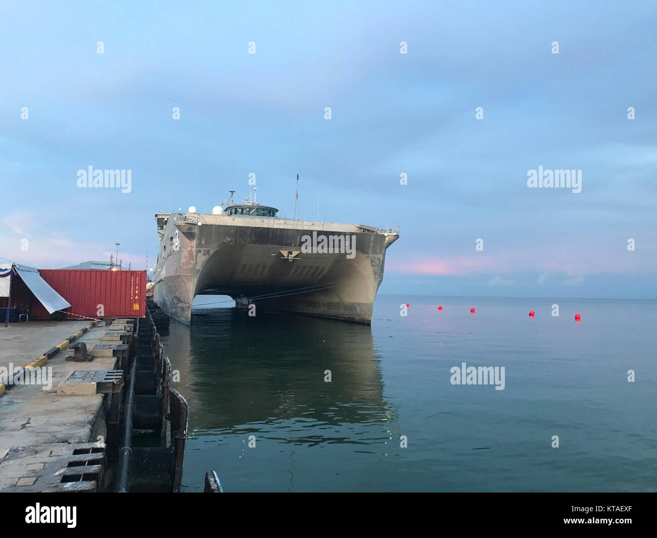 The Joint High-Speed Vessel USNS Millinocket (T-EPF-3) arrives in Muara ...