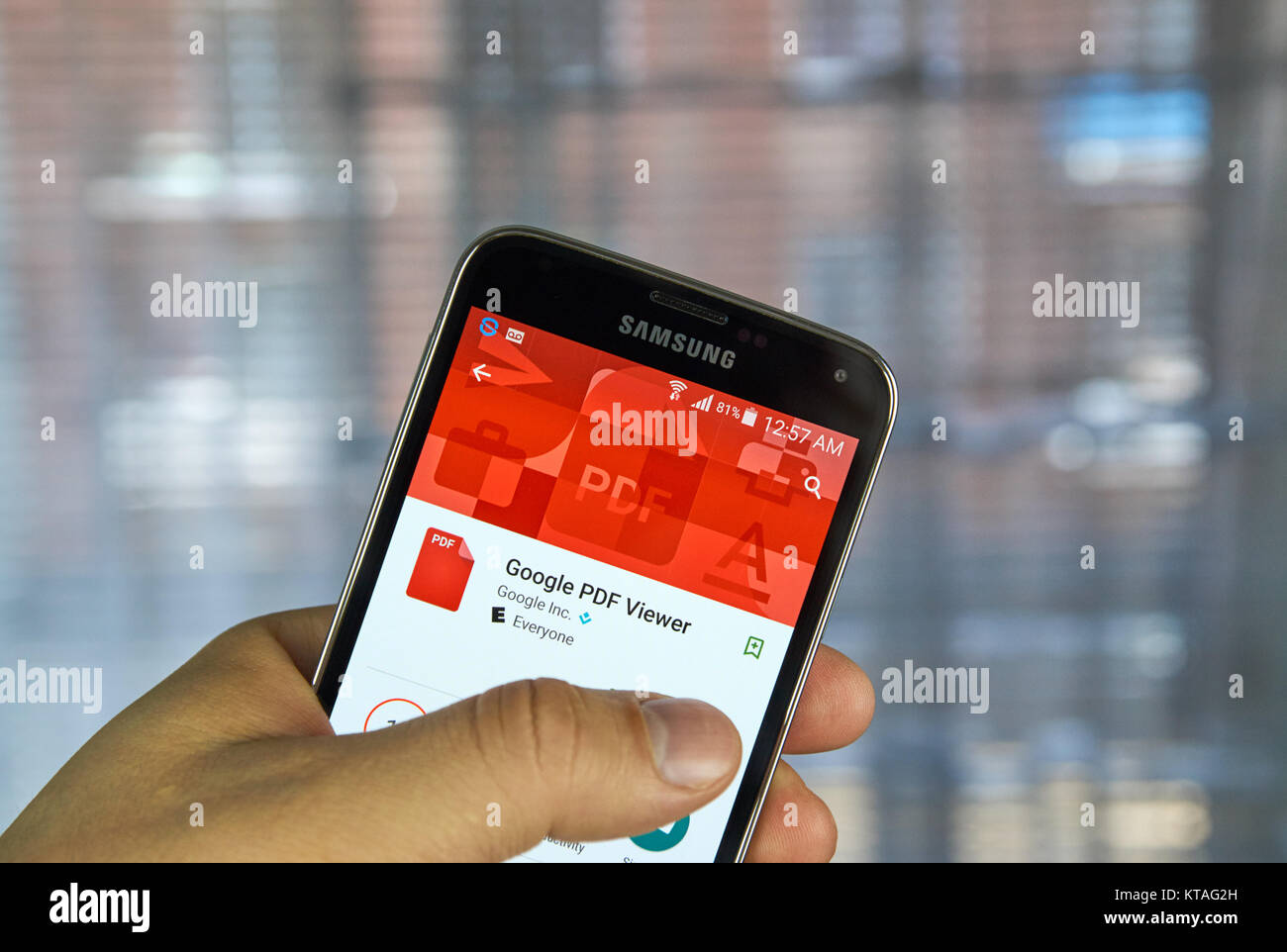 Google pdf viewer hi-res stock photography and images - Alamy