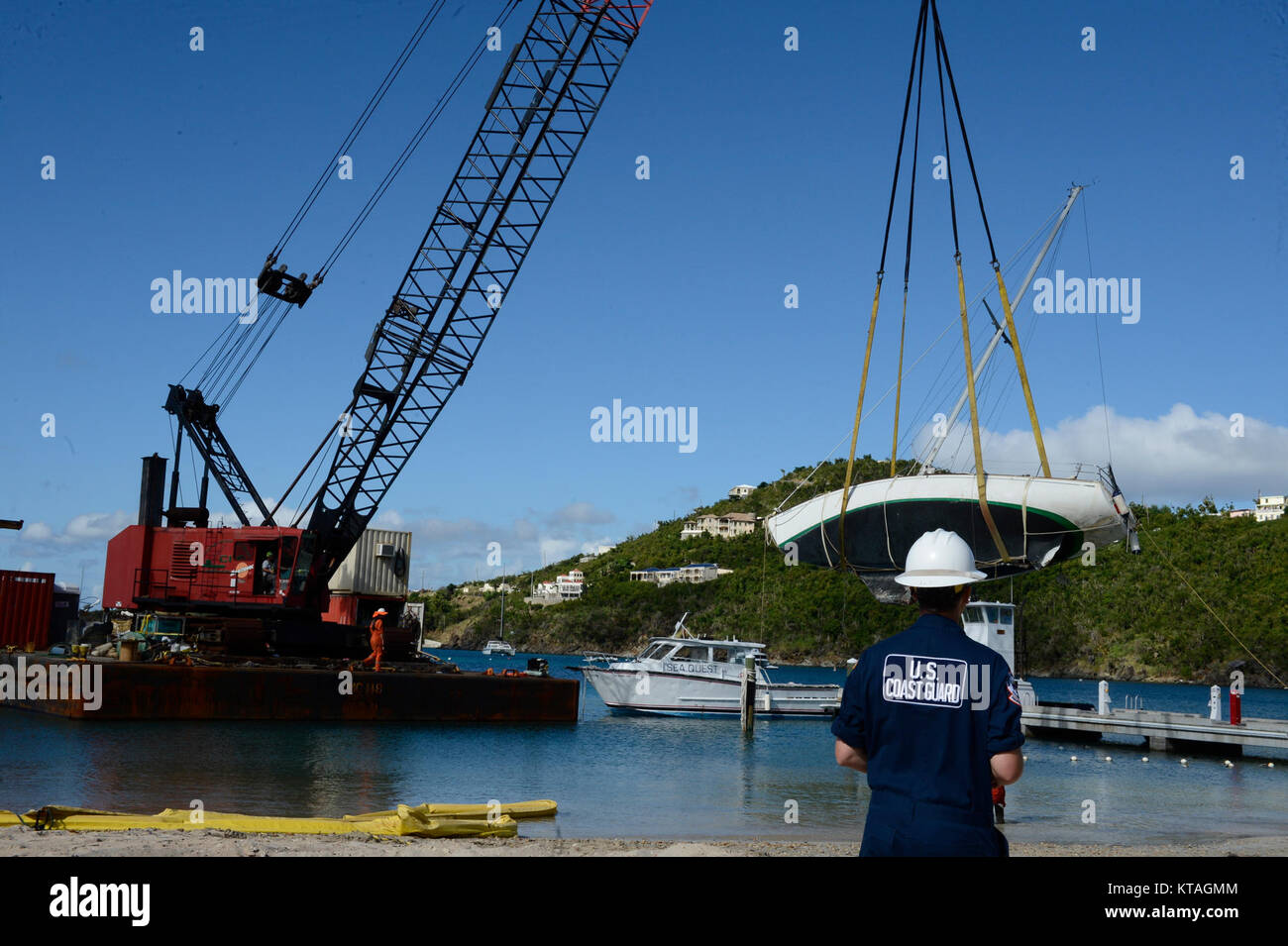 U S Coast Guard Pacific Strike Team Stock Photos & U S Coast Guard ...