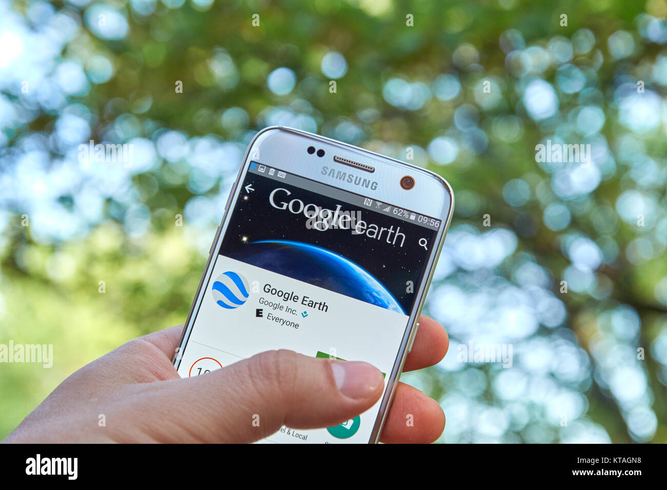 Google earth screen map hi-res stock photography and images - Alamy