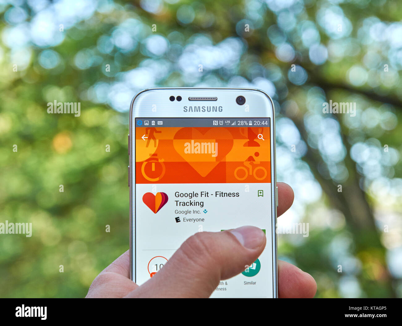 Fitness tracking application hi-res stock photography and images - Alamy