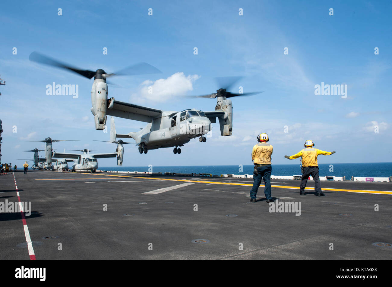 Marine medium lift tiltrotor squadron vmm 161 reinforced hi-res stock ...