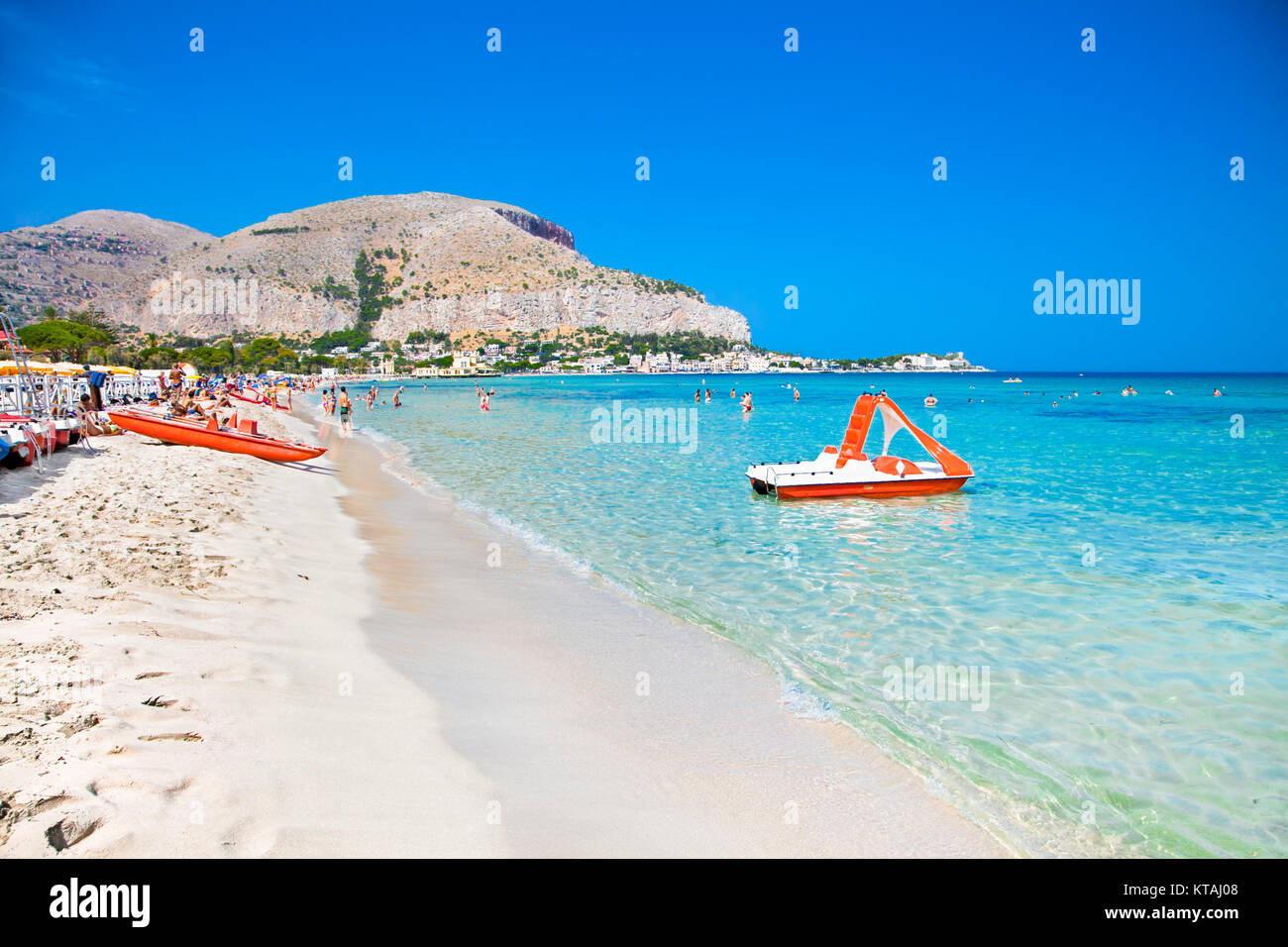Mondello white sand beach in Palermo, Sicily. Italy Stock Photo - Alamy