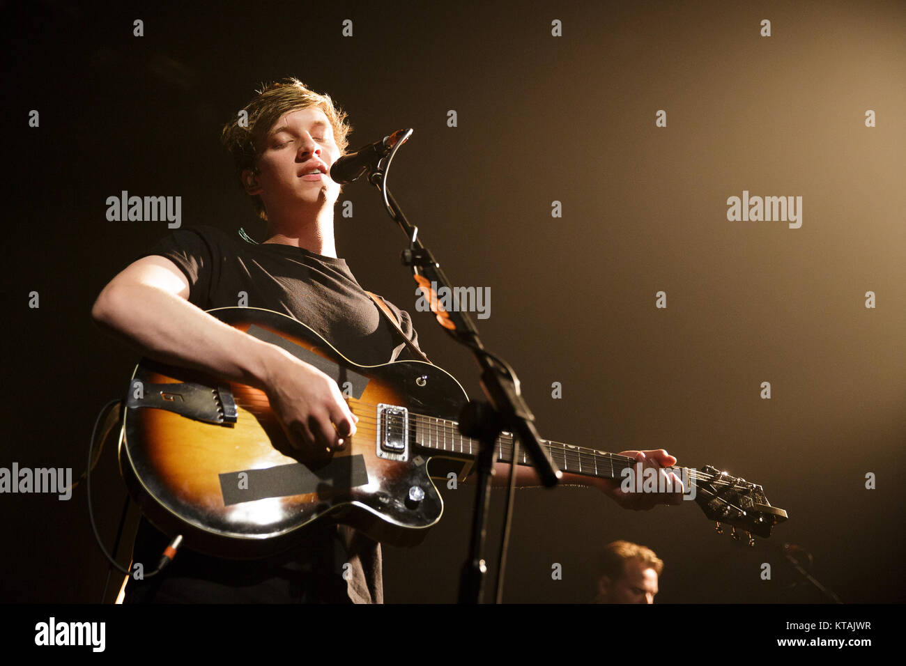 George ezra singer hi-res stock photography and images - Alamy