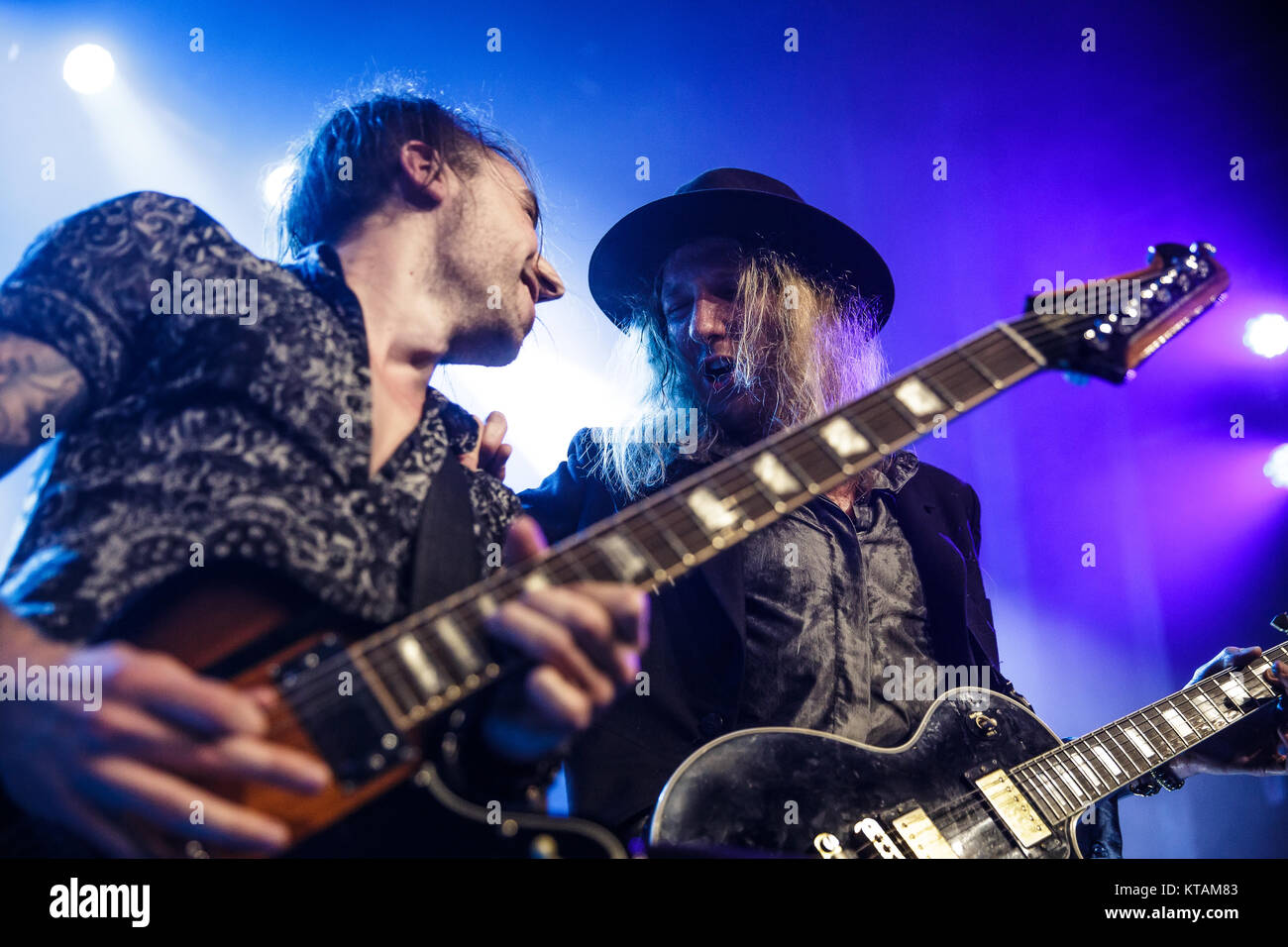 British guitarists hi-res stock photography and images - Alamy