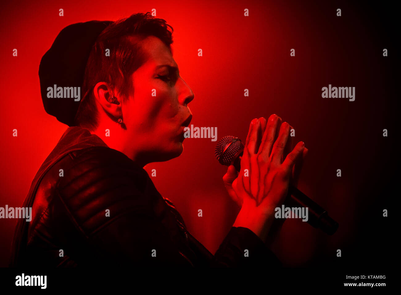 Jenny wilson singer hi-res stock photography and images - Alamy
