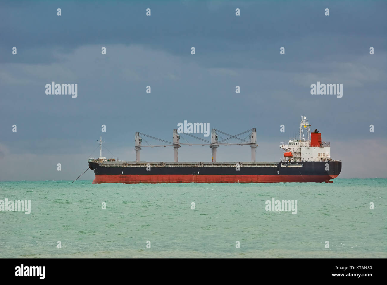Dry Cargo Ship Stock Photo - Alamy