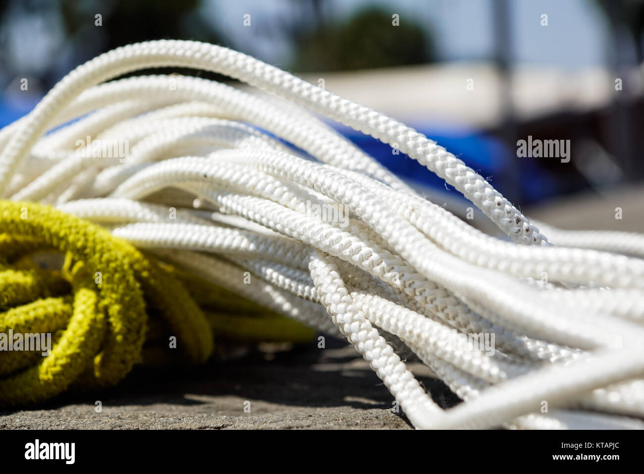 Boat rope white and yellow Stock Photo - Alamy