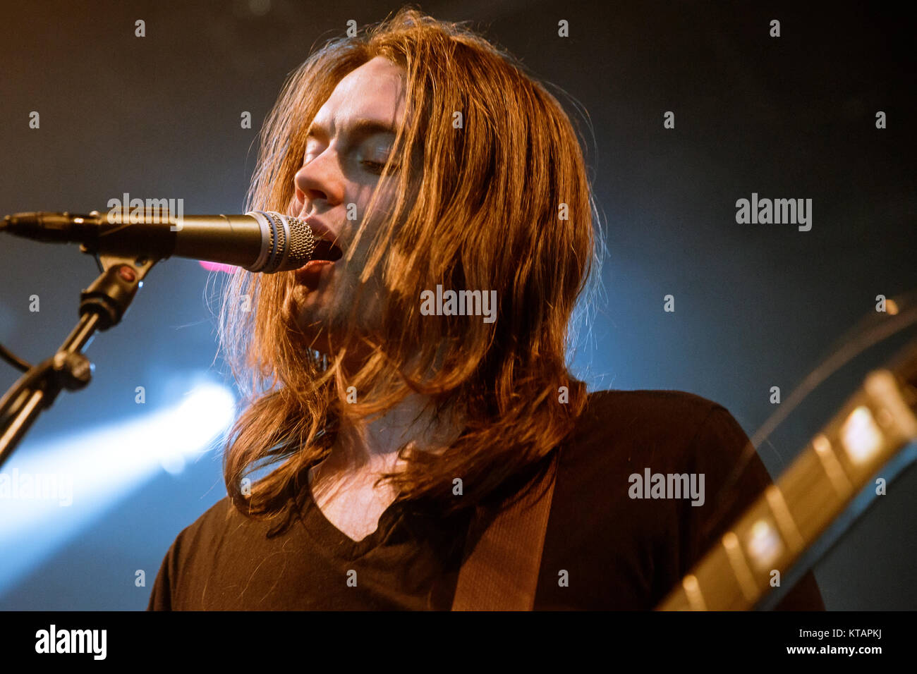 Avant garde metal music hi-res stock photography and images - Alamy