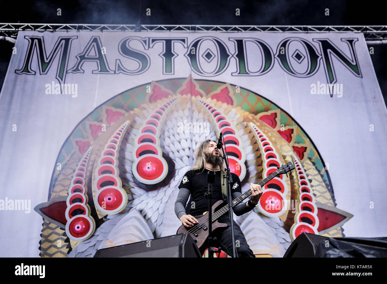 Troy sanders bassist singer mastodon live hi-res stock photography and ...