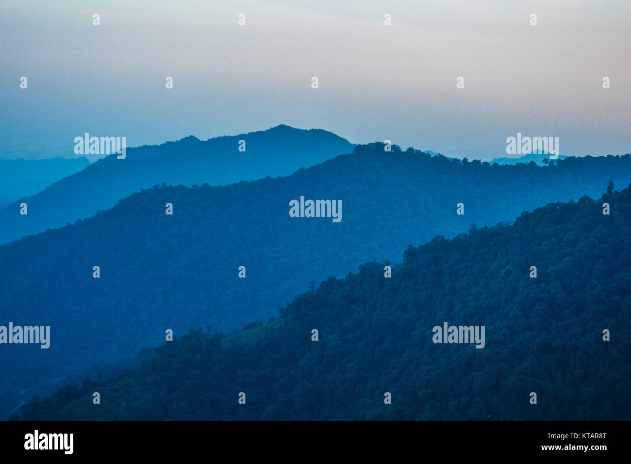 Blue hills hi-res stock photography and images - Alamy