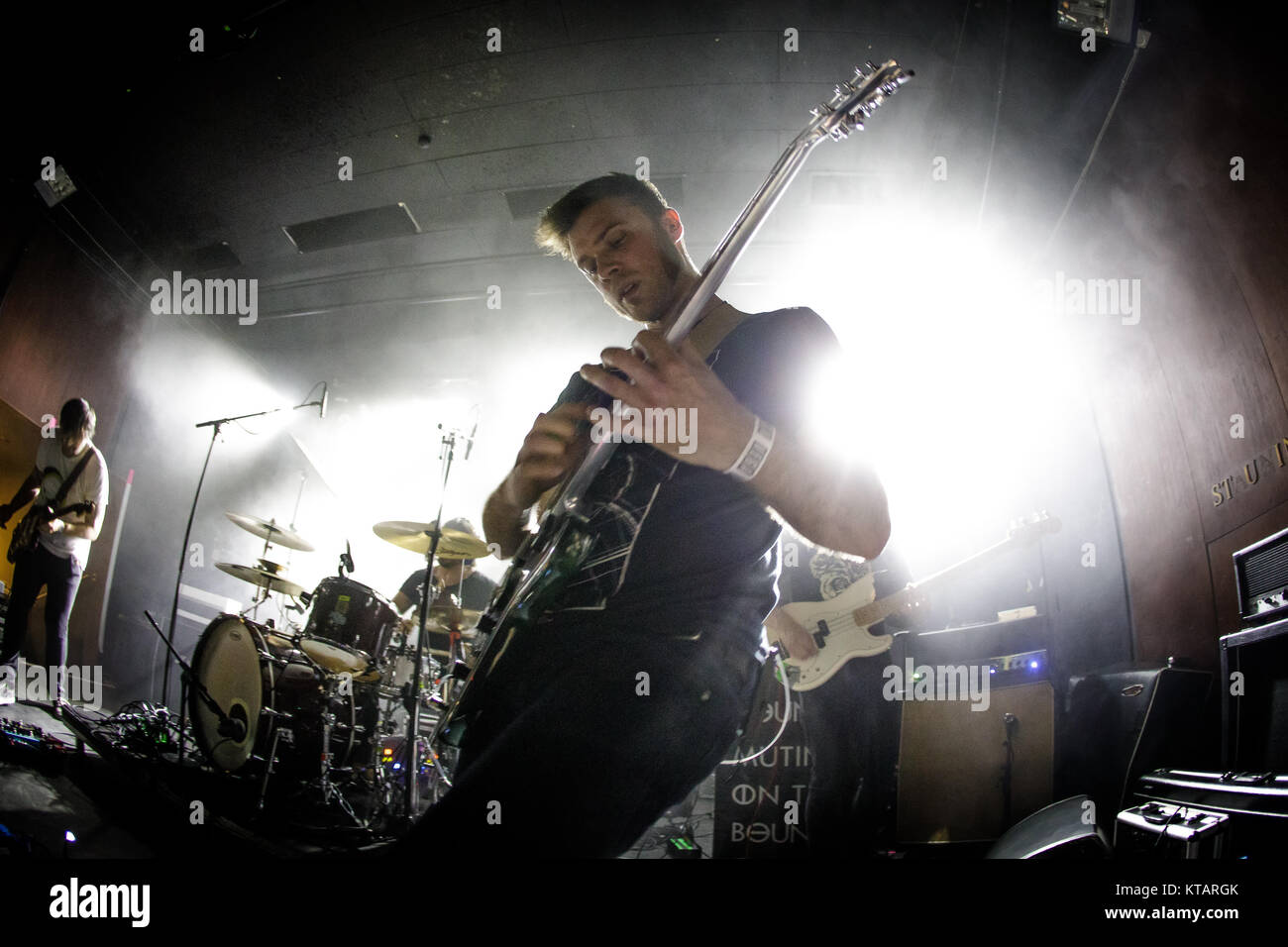 Mutiny on the bounty band hi-res stock photography and images - Alamy