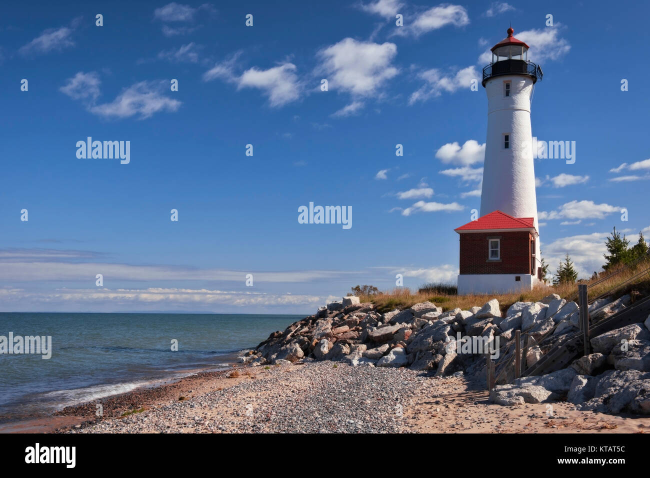 Remote Crisp Point Lighthouse (1904) towers over the Shipwreck Coast of ...