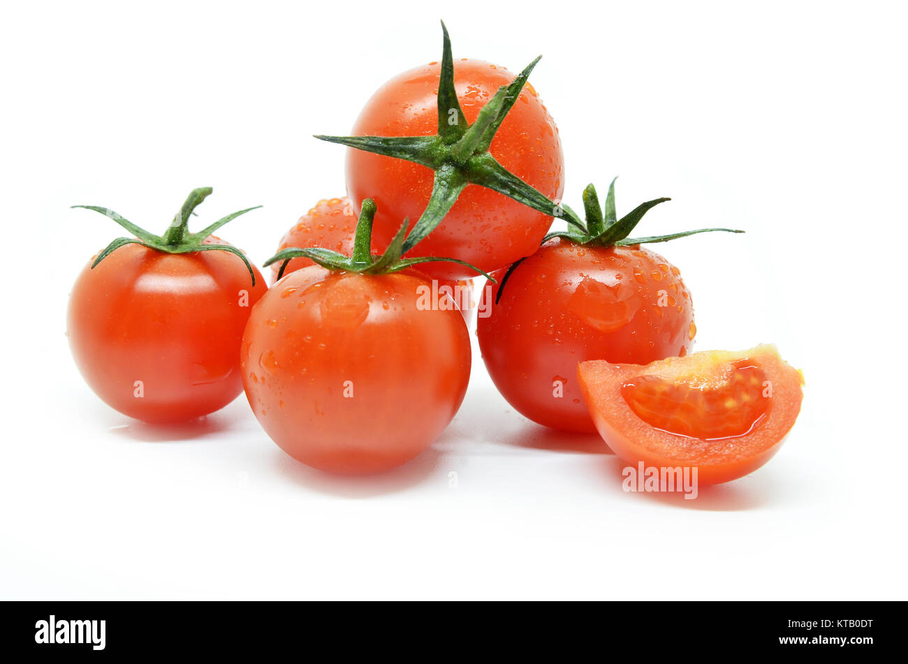 Red cherry tomato Stock Photo - Alamy