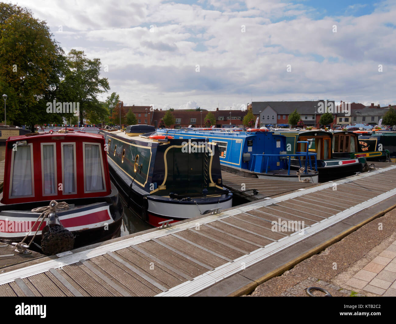 Bancroft Basin, Stratford-upon Avon Canal, Warwickshire Stock Photo - Alamy