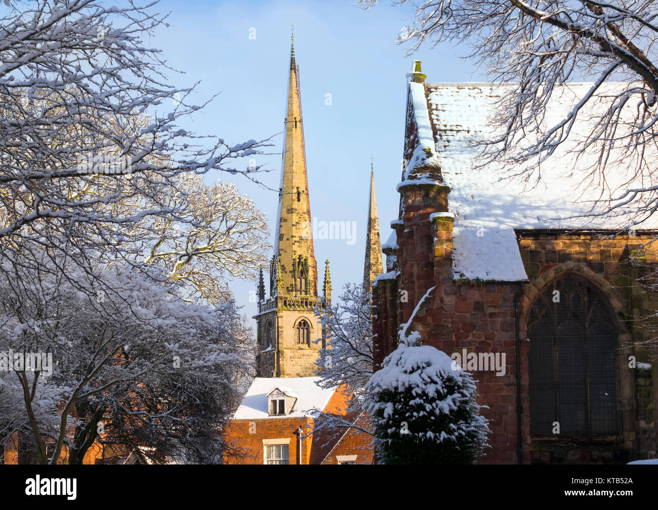 English churches spires hi-res stock photography and images - Alamy