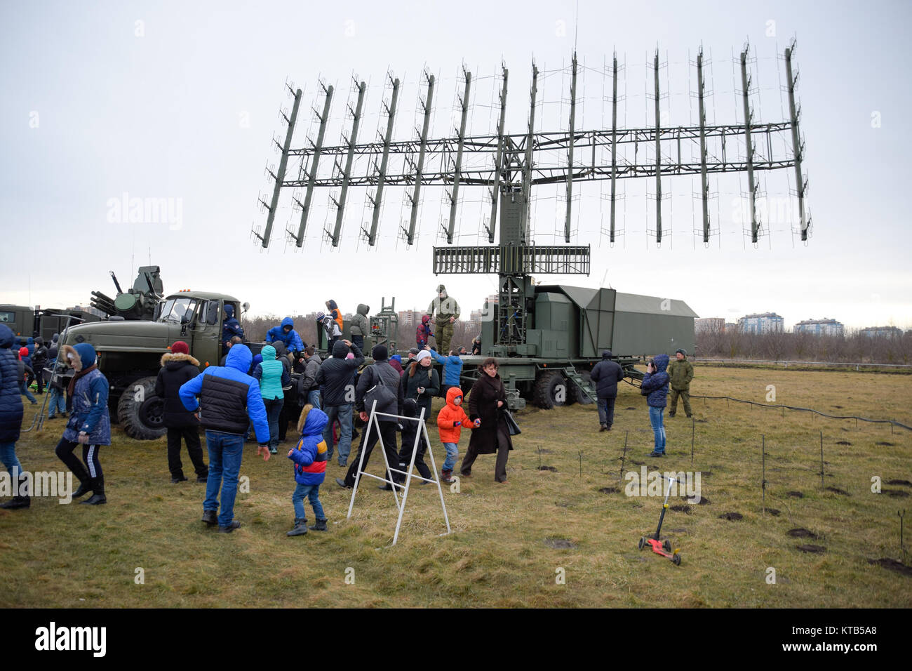 Human security radar hi-res stock photography and images - Alamy
