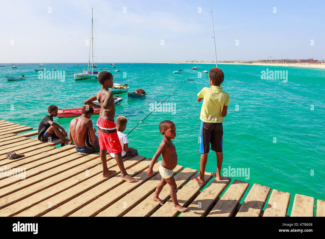 African fisher boys hi-res stock photography and images - Alamy