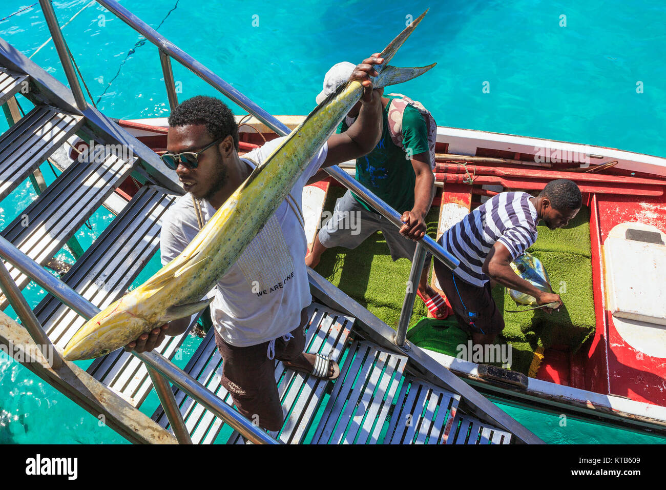 African fresh water hi-res stock photography and images - Alamy