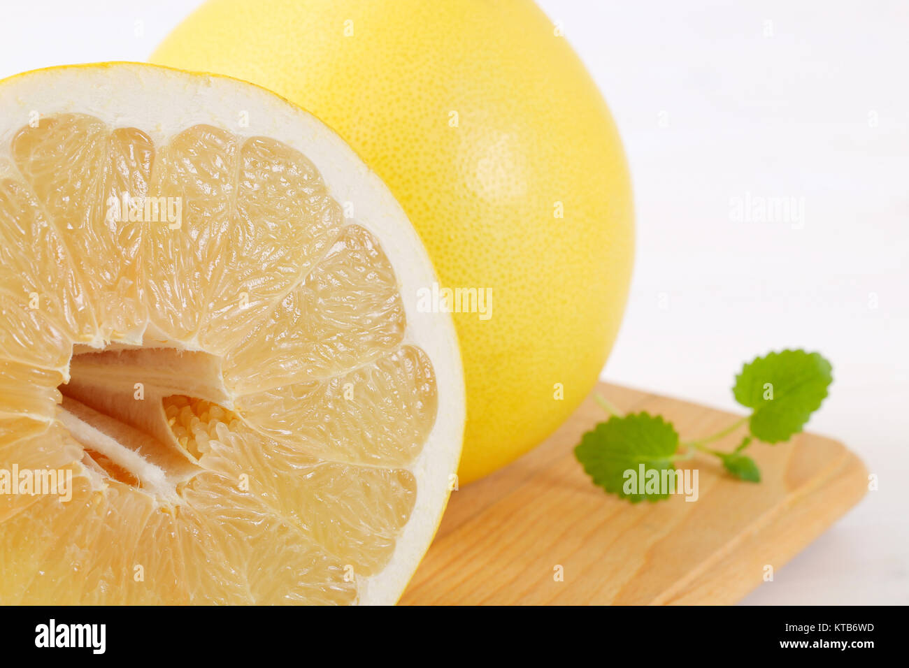 fresh ripe pomelo Stock Photo - Alamy