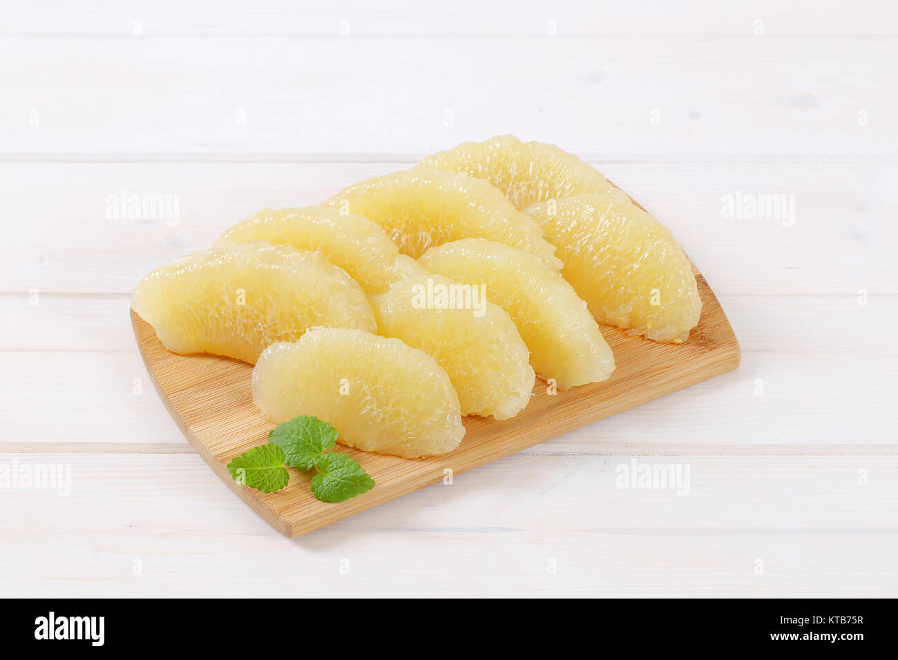 peeled pomelo segments Stock Photo - Alamy