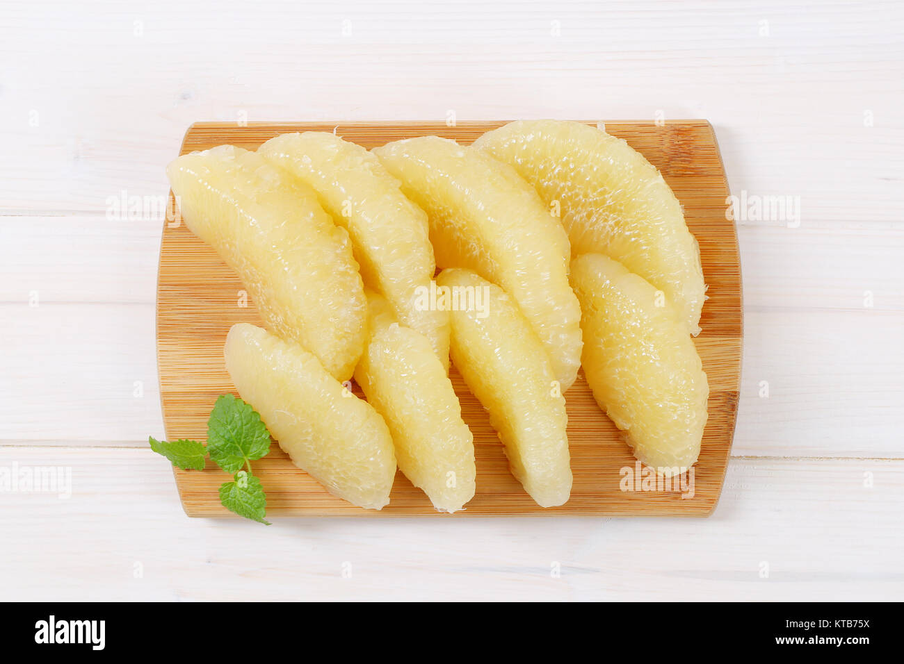 peeled pomelo segments Stock Photo - Alamy