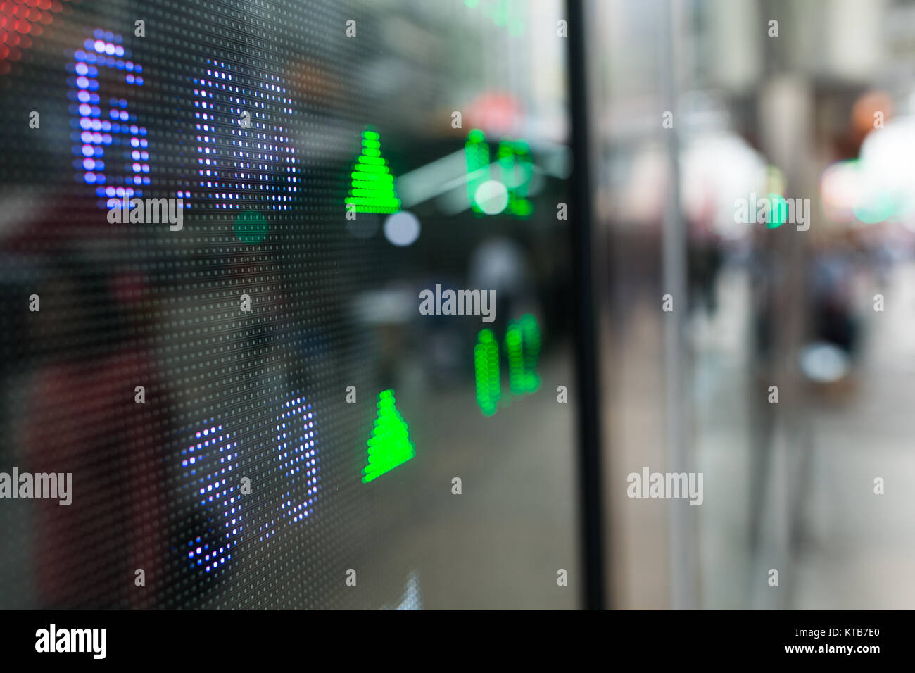 Stock market price display at street Stock Photo - Alamy