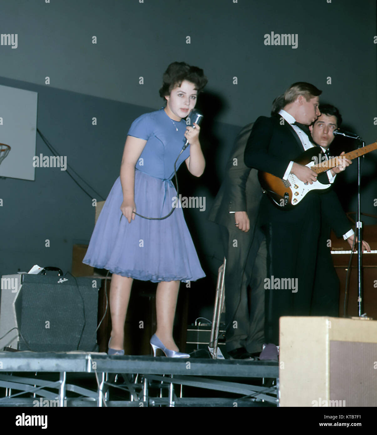 BRENDA LEE US pop singer about 1957 Stock Photo - Alamy