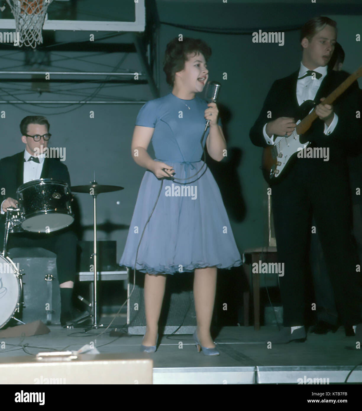 BRENDA LEE US pop singer about 1957 Stock Photo - Alamy