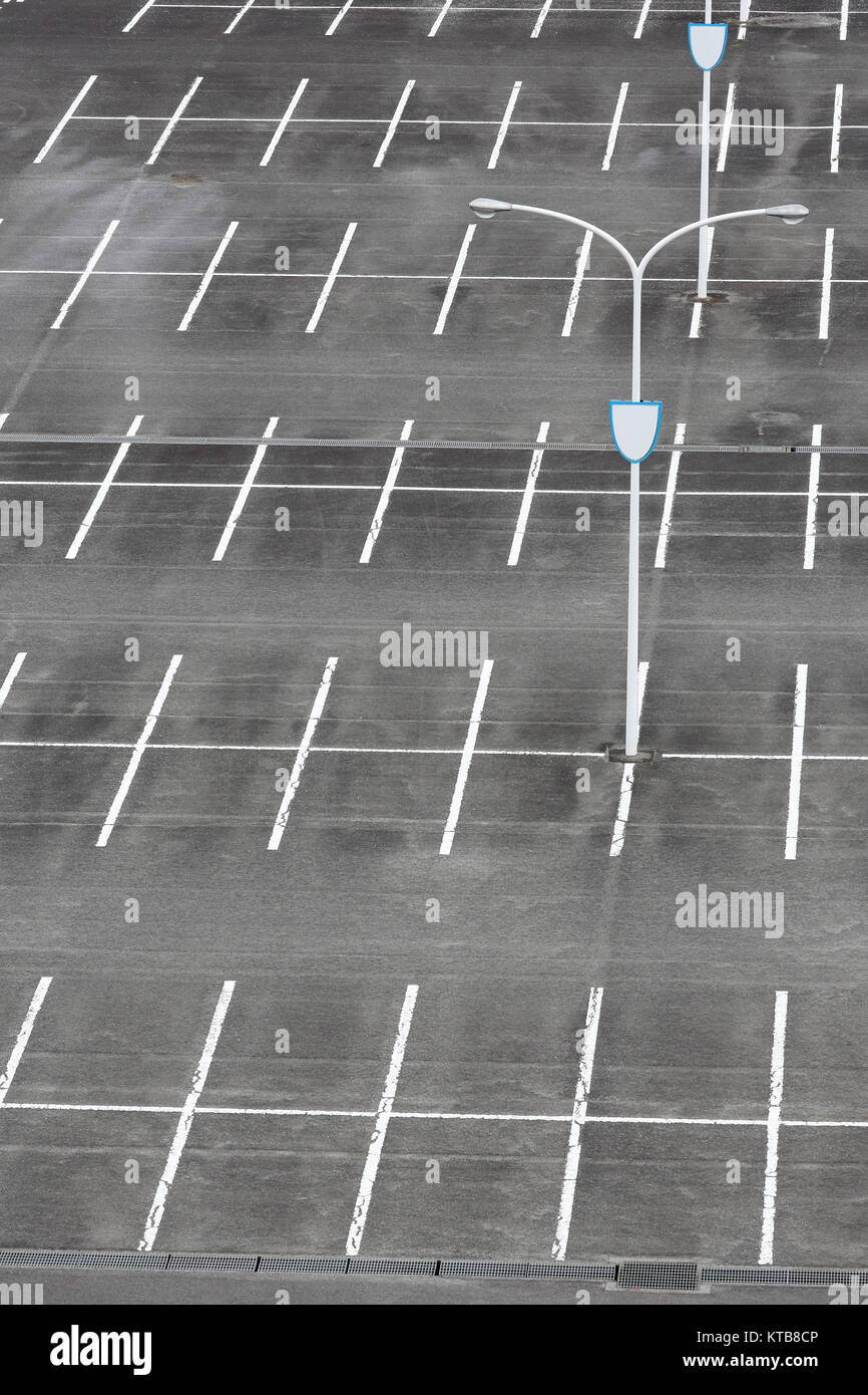 Parking mark hi-res stock photography and images - Alamy