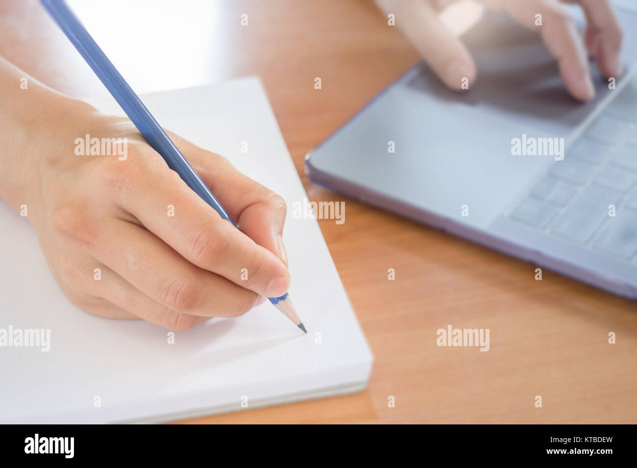 Hand Writing Note On Paper Stock Photo - Alamy
