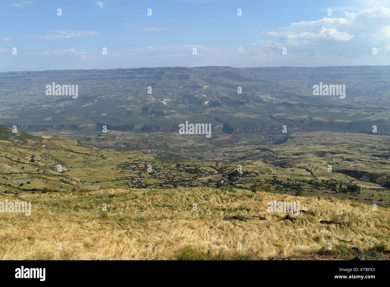 the rift valley of ethiopia in africa Stock Photo - Alamy