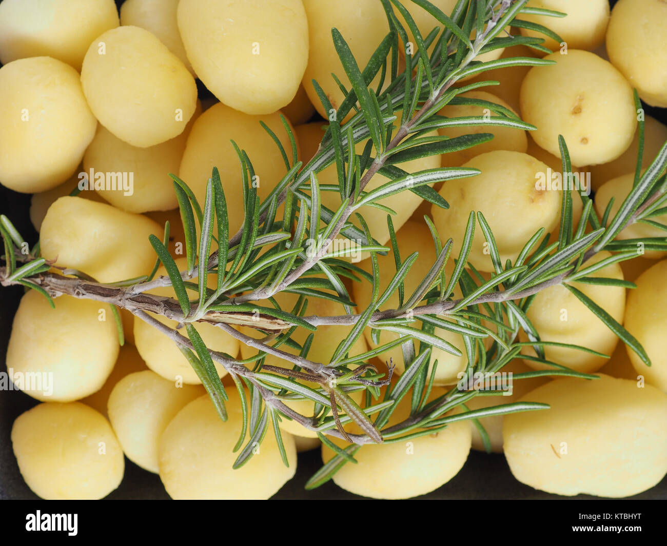 small potato vegetables Stock Photo - Alamy