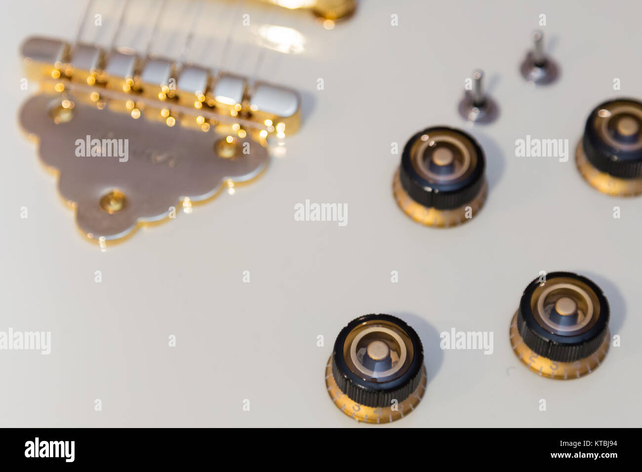 detail of a white electric guitar Stock Photo - Alamy
