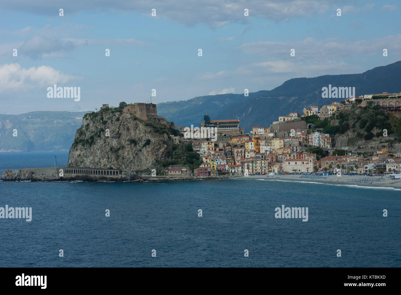 Scilla in Kalabrien Stock Photo - Alamy