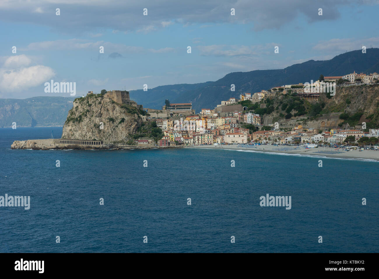Scilla in Kalabrien Stock Photo - Alamy