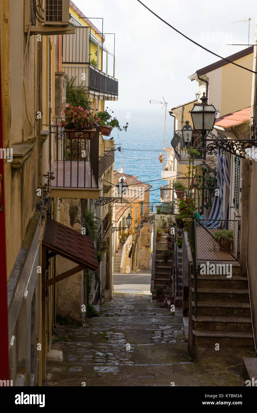 Die Altstadt von Pizzo in Kalabrien Stock Photo - Alamy