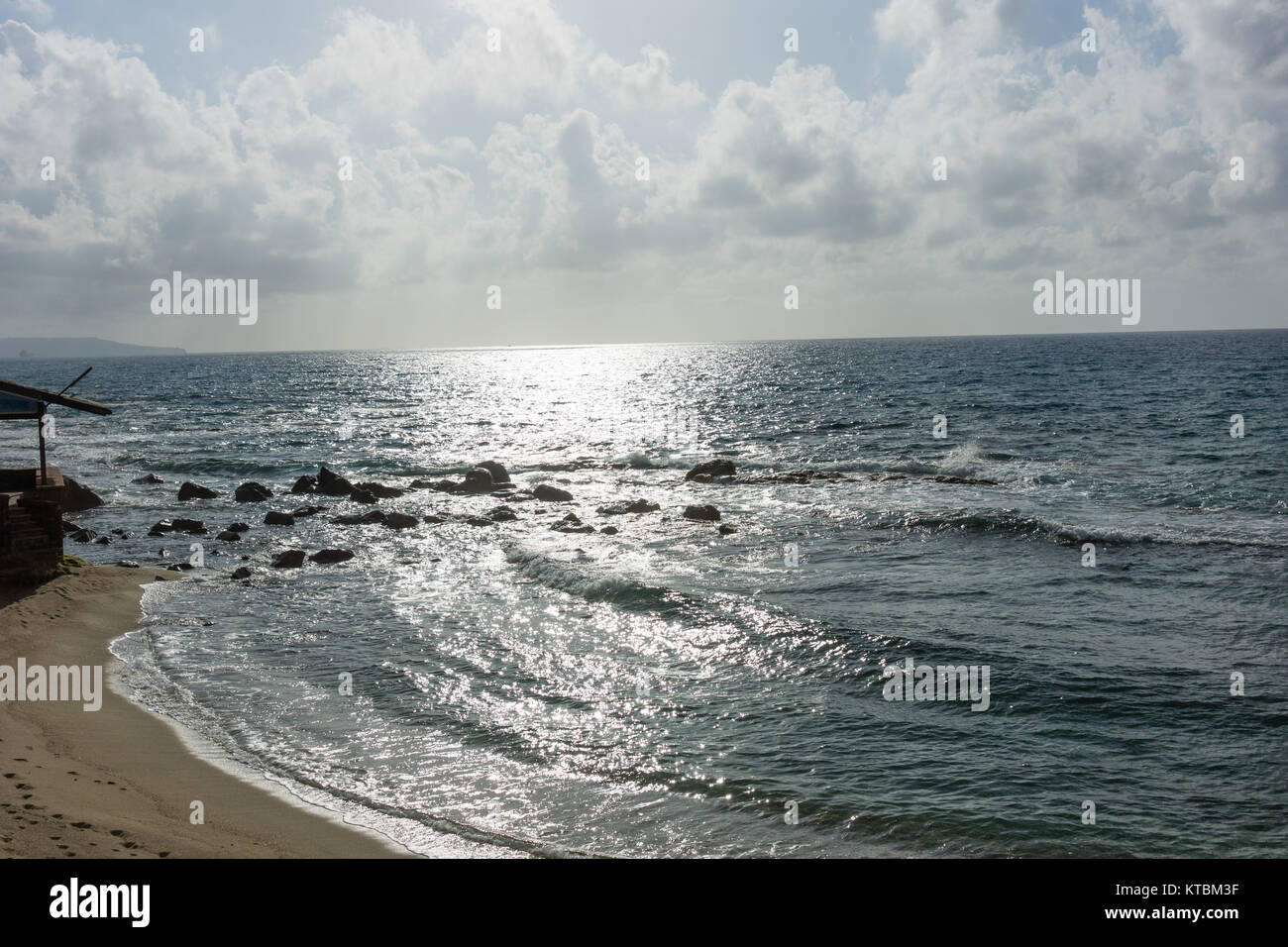 Sonne auf dem weiten Meer Stock Photo - Alamy